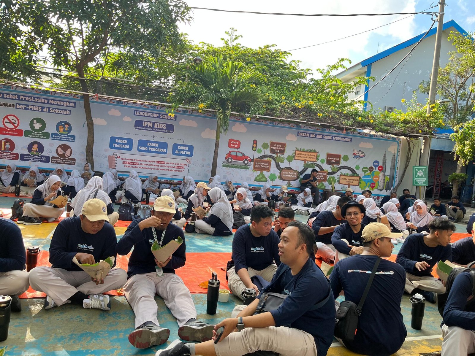 Nikmat! Peserta One Day Sport Sarapan Sehat Bersama - SelaweDotCom